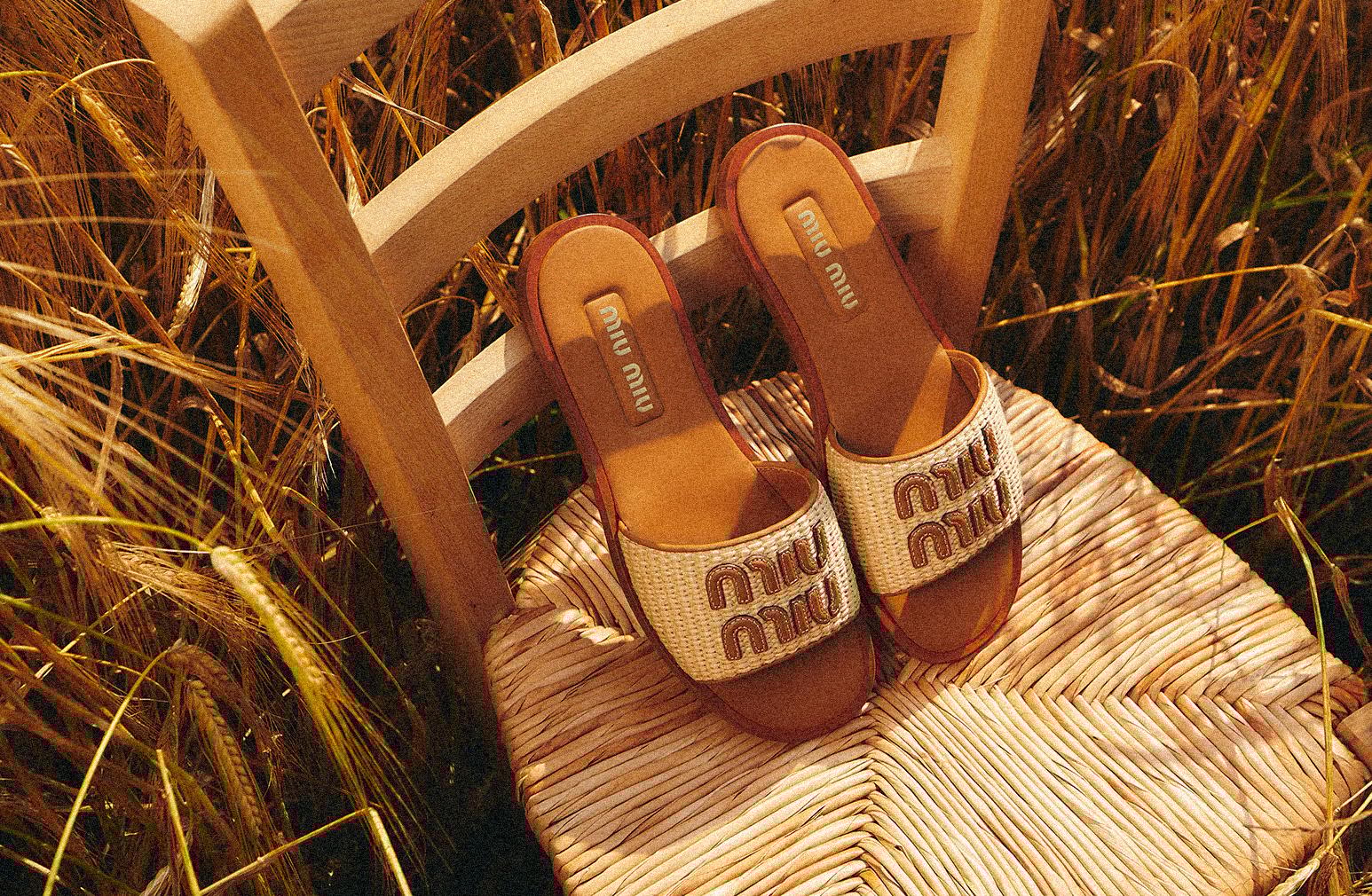 the outfit with flat sandals and how to pair them | TheDoubleF